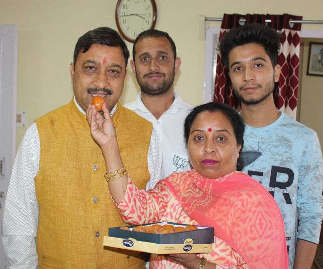 सुरेश कश्यप सिरमौर से पहले भाजपा सांसद - BJP candidate Suresh Kashyap ...