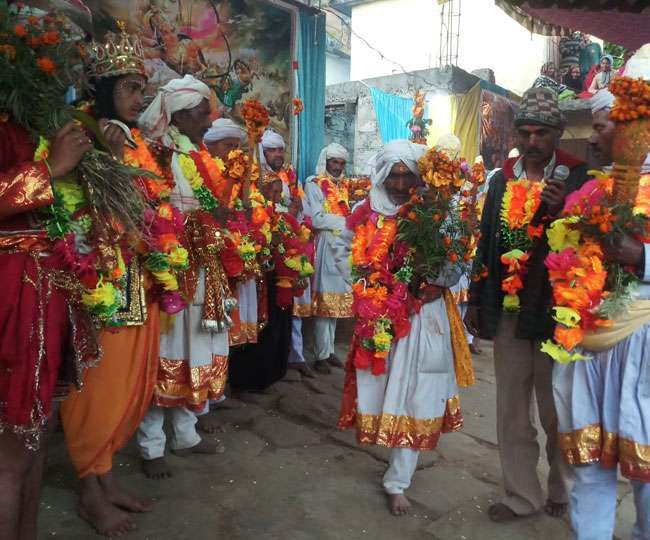 पहाड़ों में पांडव नृत्य की धूम, हर तीसरे साल होता है आयोजन