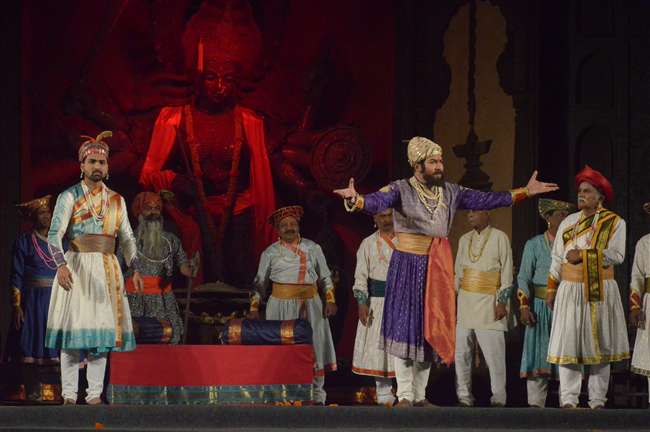 जाणता राजाः खुले आसमान के नीचे शिवशाही के राजधर्म से रूबरू हुई जनता