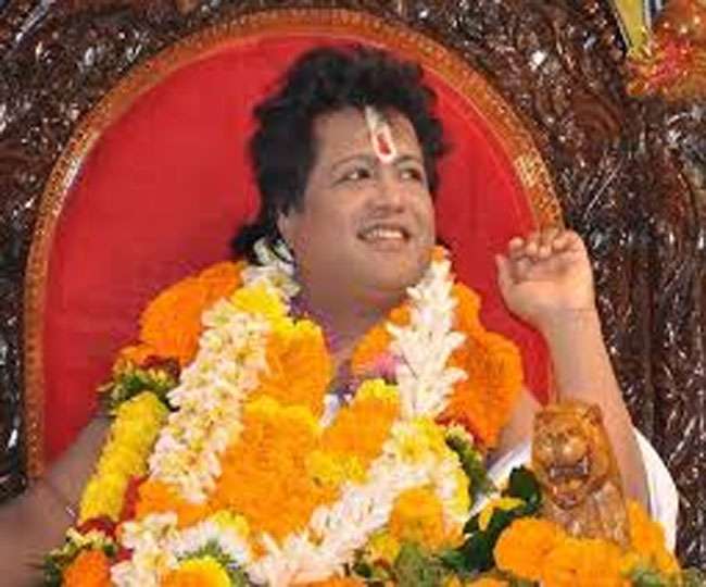 सारथी बाबा को सशर्त जमानत मिलने के बाद, दो खेमे में बंटे लोग ...