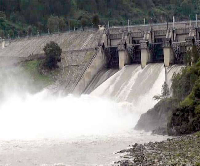 पंडोह बांध व पार्वती प्रोजेक्‍ट के गेट खोले गए, ह‍िमाचल में बाढ़ जैसे ...