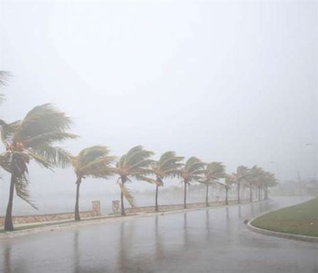 चक्रवात फनी की आहट से केरल में रेड अलर्ट, खतरनाक रूप ले सकता है समुद्र