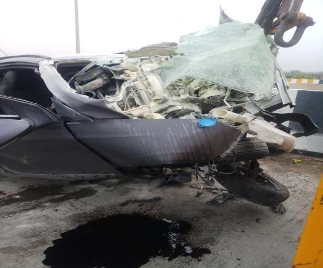 Agra Lucknow Expressway पर रफ्तार का कहर, हादसे में तीन की मौत Agra ...