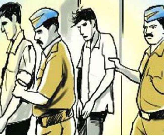 पुलिस के हत्थे लगा सूट-बूट गिरोह, होंडा सिटी कार में आकर करते थे सूने ...