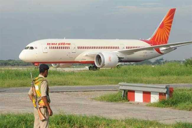 केंद्रीय राज्य मंत्री जयंत सिन्हा ने धनबाद को फिर दिखाया हवाईअड्डा का ...