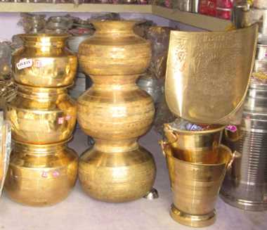 पीतल बर्तन में बना भोजन बनाता है आरोग्य