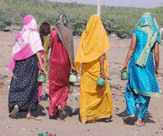 दुर्भाग्यपूर्ण : जिन्हें मिला ओडीएफ कराने का जिम्मा उनके ही घरों में ...