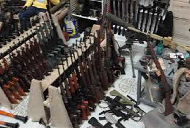 पाकिस्तान के इस शहर में स्मार्टफोन से भी सस्ती मिलती हैंं मशीनगन!