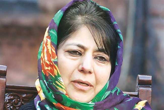 घाटी में शांति के लिए महबूबा चाहती है पाक समेत दोनों पक्षों से वार्ता