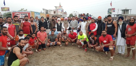 सुखमन चोहला की टीम ने जीता कबड्डी कप - gdfgdf fdg