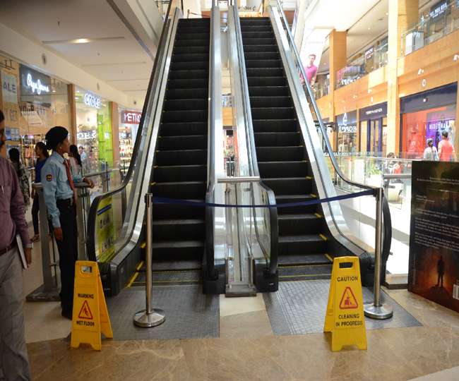 न्यूक्लियस मॉल हादसा : बगैर लाइसेंस चल रहा था मॉल का एस्केलेटर Ranchi ...