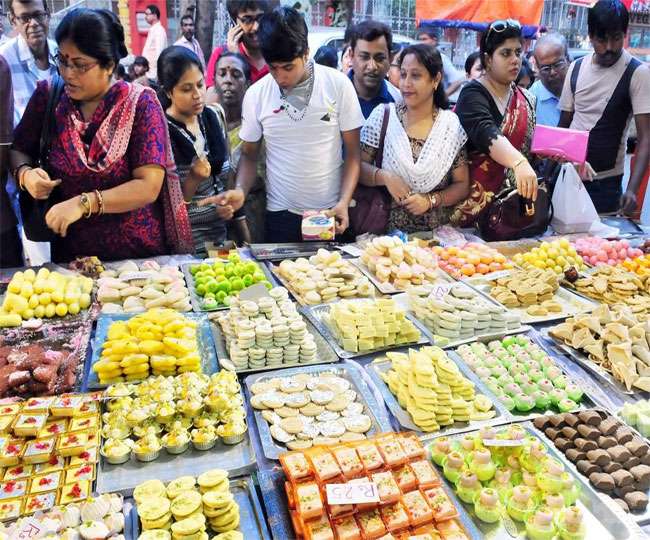 मिठाई पर चांदी के वर्क के इस्तेमाल संबंधी केंद्र की अधिसूचना पर रोक