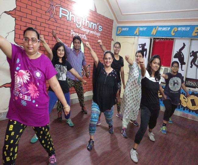 हेल्थ व फिटनेस के लिए जुम्बा डांस महिलाओं की पहली पसंद जानिए क्या है ...