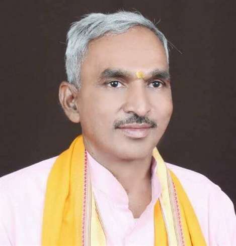 विधायक सुरेंद्र सिंह के विवादित बोल, कहा- राहुल गांधी रावण और प्रियंका ...