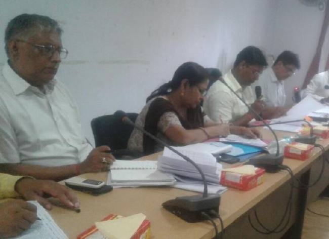 पीडीएस दुकानों के लाइसेंसी चयनित - Licensed to PDS stores selected