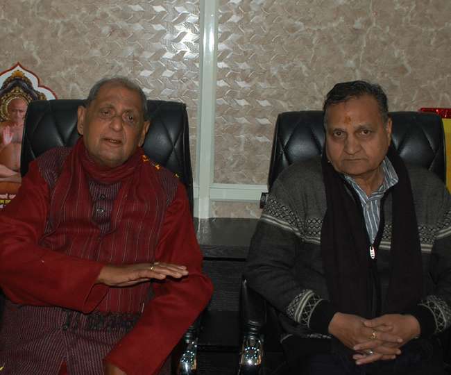 कुंभ में नाले के पानी से गंगा स्नान कराएगी मोदी सरकार : रेवती रमण ...