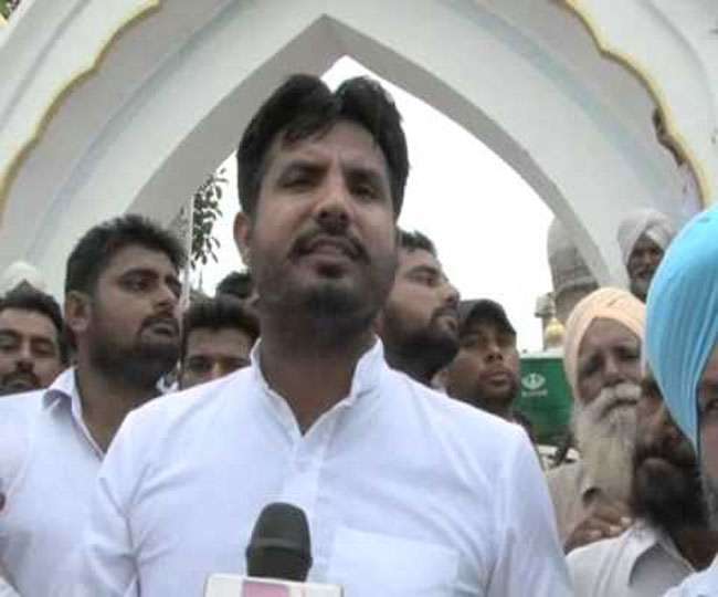 हनुमान चालीसा पर चौतरफा घिरे पूर्व युवक कांग्रेस अध्‍यक्ष, लुधियाना में ...