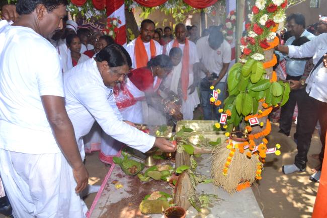 धूमधाम से मनाया गाय सरहुल उत्सव - sarhul puja in rourkela