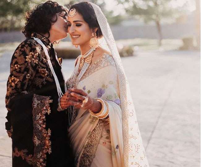 इंडो पाक Lesbian Couple ने धूमधड़ाके से की शादी देखें इनकी शादी की