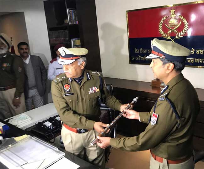 दिनकर गुप्‍ता बने पंजाब के नए डीजीपी, कार्यभार संभाला, मुस्‍तफा और ...