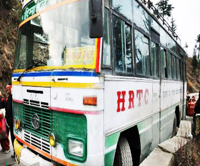 एचआरटीसी की बसों में चल रही है कंडेक्टरों की मनमानी - HRTC Buses in ...