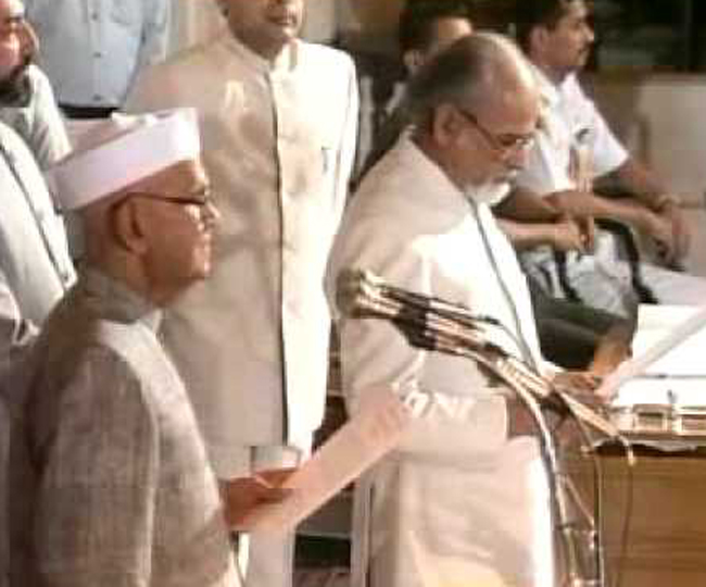 आपात काल के दौरान रहे सूचना एवं प्रसारण मंत्री बने देश के PM, वेंकटरमण ...