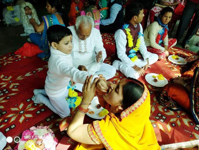 मातृ-पितृ पूजन दिवस : 'ऐसी संस्कृति भारत में ही संभव है इंडिया में नहीं ...