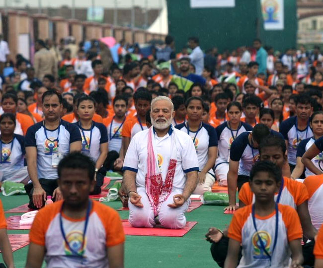 अंतरराष्ट्रीय योग दिवसः आज 55 हजार लोगों के साथ देहरादून में योग करेंगे ...