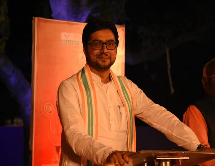 छत्तीसगढ़ कांग्रेस प्रभारी पीएल पुनिया को तोहफा, बेटे तनुज पुनिया को ...