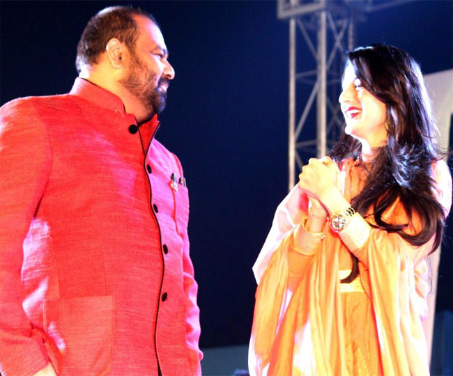 Amisha Patel: अभिनेत्री अमीषा पटेल के खिलाफ गिरफ्तारी का वारंट ...