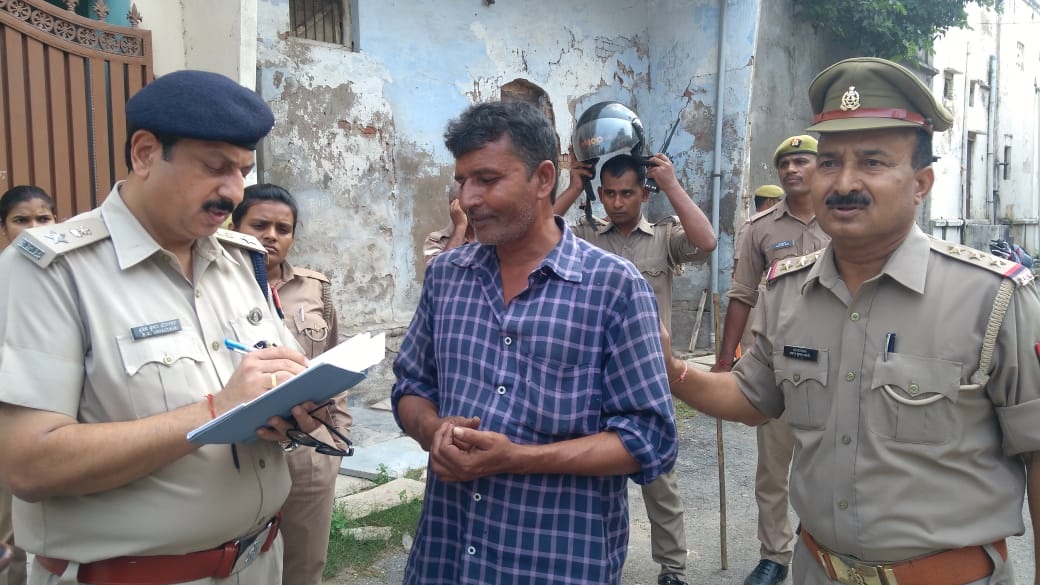 नया कटरा में लॉज के छात्रों पर बम से हमला, तीन जख्‍मी Prayagraj News ...