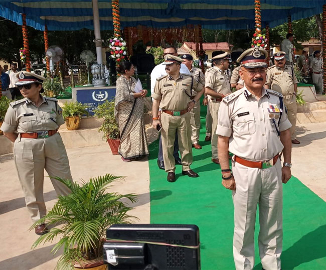 रिटायर हुए झारखंड के DGP डीके पांडेय, जैप वन में पुलिसकर्मियों ने दी ...