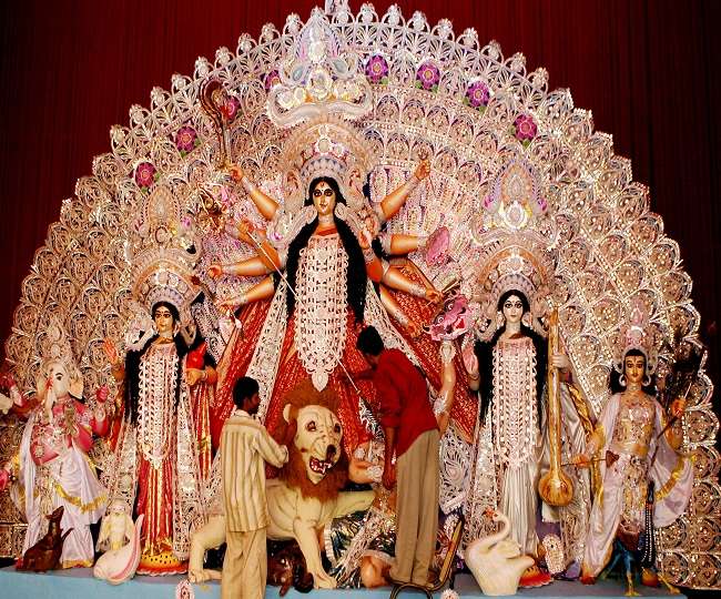 Durga Puja 2019: कोलकाता की मूर्तिकार 'चाइना पाल' चीन में सशक्त महिला ...