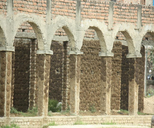 चिमनियों से निकलते धुएं के बीच बीत गए पांच साल, क्या अबकी बार दिखेंगे ...