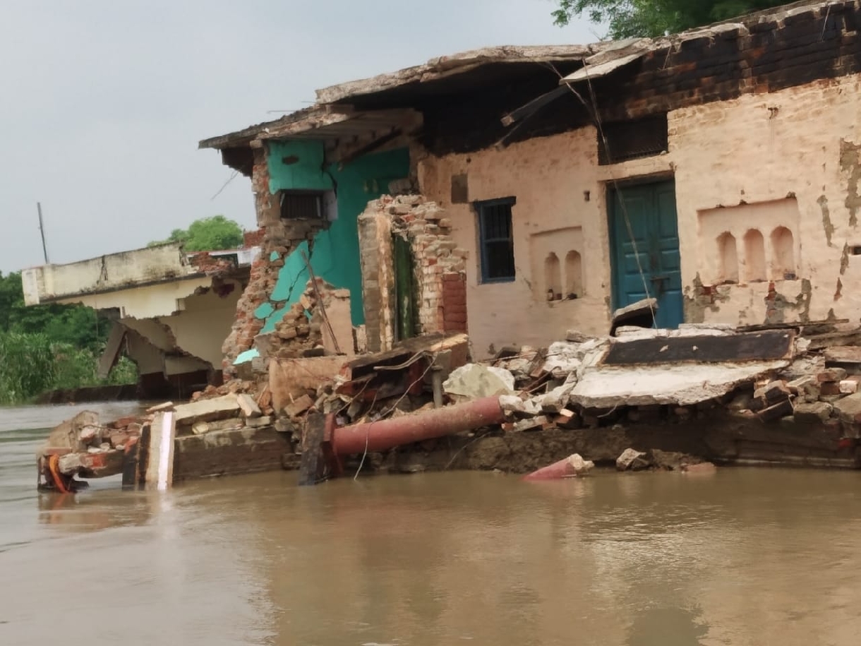 Flood in varanasi : वाराणसी में गंगा में प्रति घंटा आधा सेमी का बढ़ाव ...