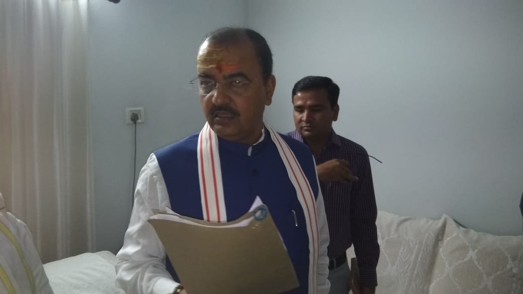 बोले डिप्‍टी सीएम केशव प्रसाद माैर्य, झूठ की आटोमैटिक मशीन लेकर आये हैं ...