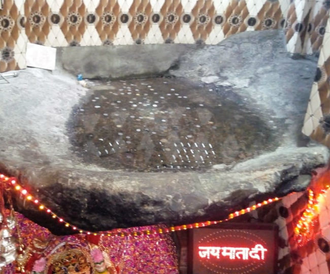 कई रोगों से छुटकारा देता है इस मंदिर का जल, जानिए क्‍या है मान्‍यता ...