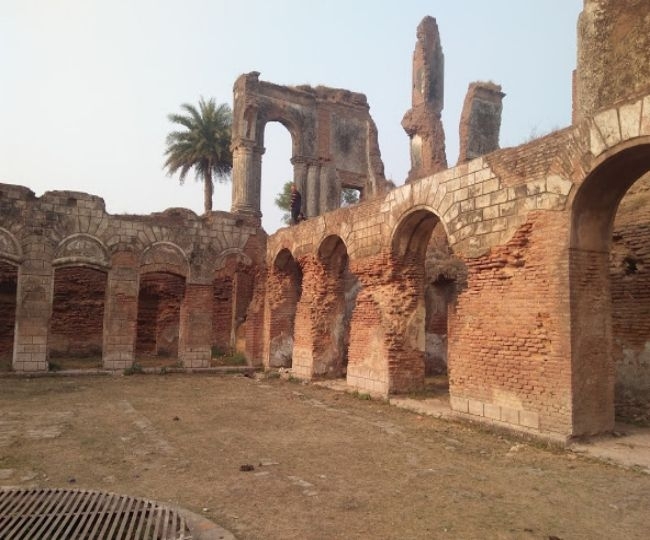 विश्व विरासत दिवस: दरकती दीवारें बयां कर रहीं दिलकुशा कोठी की दास्तां ...