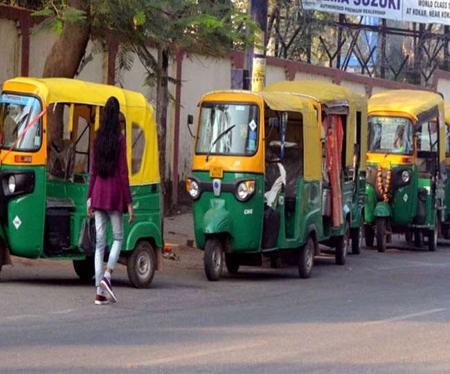 CNG ऑटो का परमिट देने में अनियमितता, चालकों ने परिवहन आयुक्त से की ...
