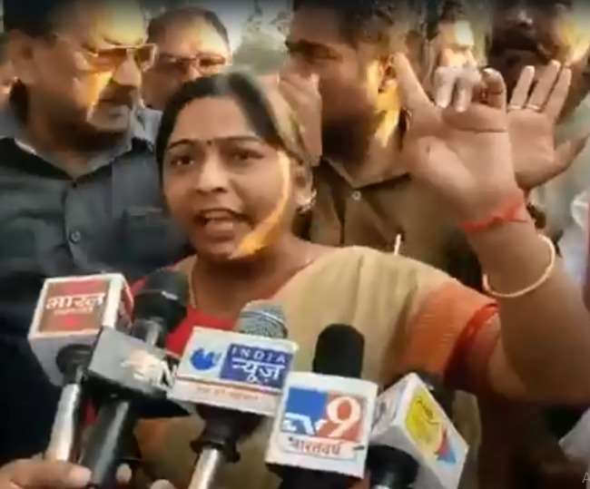 Up Election 2022 स्वामी प्रसाद पर हमले के बाद बिफरीं संघमित्रा कहा