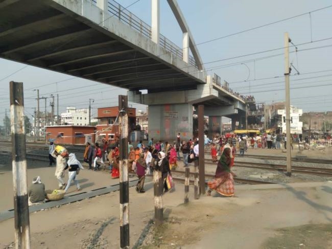 कुदरा में रेल अंडरपास नहीं होने से दुर्घटनाओं का दौर जारी - Due to lack ...