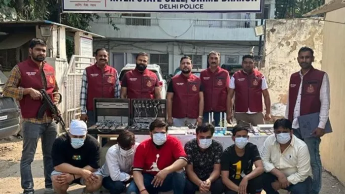 Delhi: IPL मैचों में ऑनलाइन सट्टा लगाने वाले 7 आरोपित गिरफ्तार, 31 ...