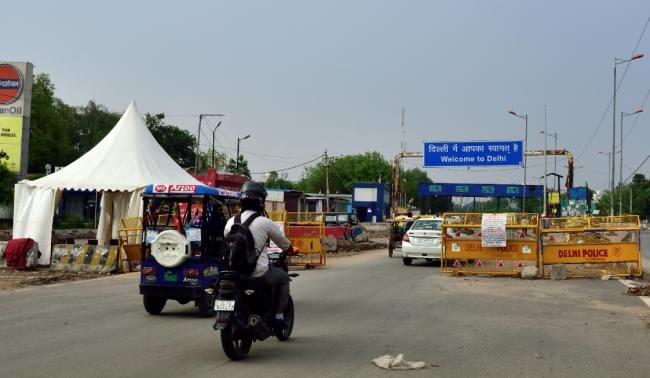 कापसहेड़ा बार्डर पर हरियाणा व दिल्ली के बीच आवाजाही सामान्य - Normal ...