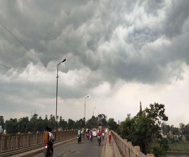 Bihar Weather Update: बिहार कई जिलों में हुई मूसलाधार बारिश, व्रजपात व ...