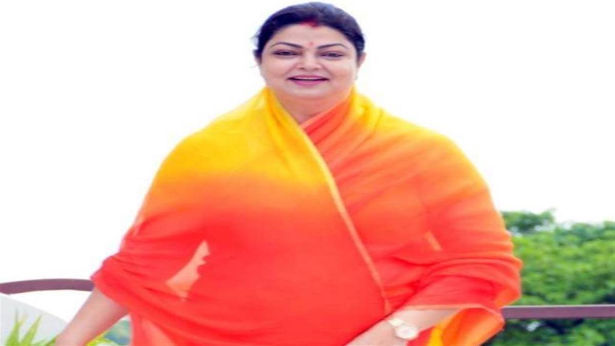 राज्यसभा के लिए भाजपा की ओर से नामांकन भरने वाली चंदौली की दर्शना सिंह हथियार की भी हैं शौकीन ...