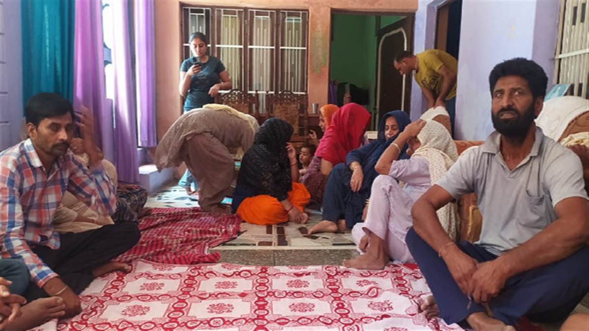 Rajni Bala Killing : रात को तबादले का पता चला, सुबह आंतकियों ने कर दी ...