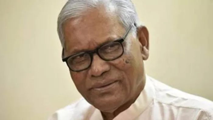 संघ के मंच पर दिखेंगे इंदिरा गांधी के पूर्व मंत्री, RSS ने बनाया चीफ ...