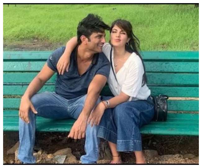 Rhea And Sushant Love Story: ऐसे हुई थी रिया चक्रवर्ती और सुशांत सिंह ...
