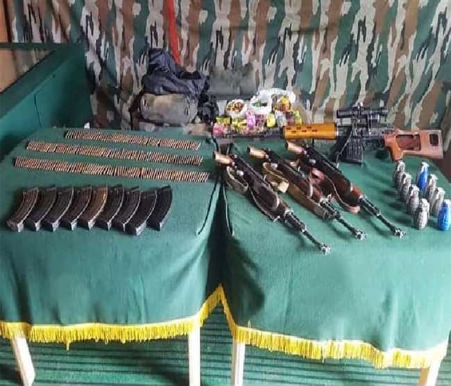 कुपवाड़ा LoC पर भारी तादाद में हथियार व गोलाबारूद बरामद, सेना ने सर्च ...