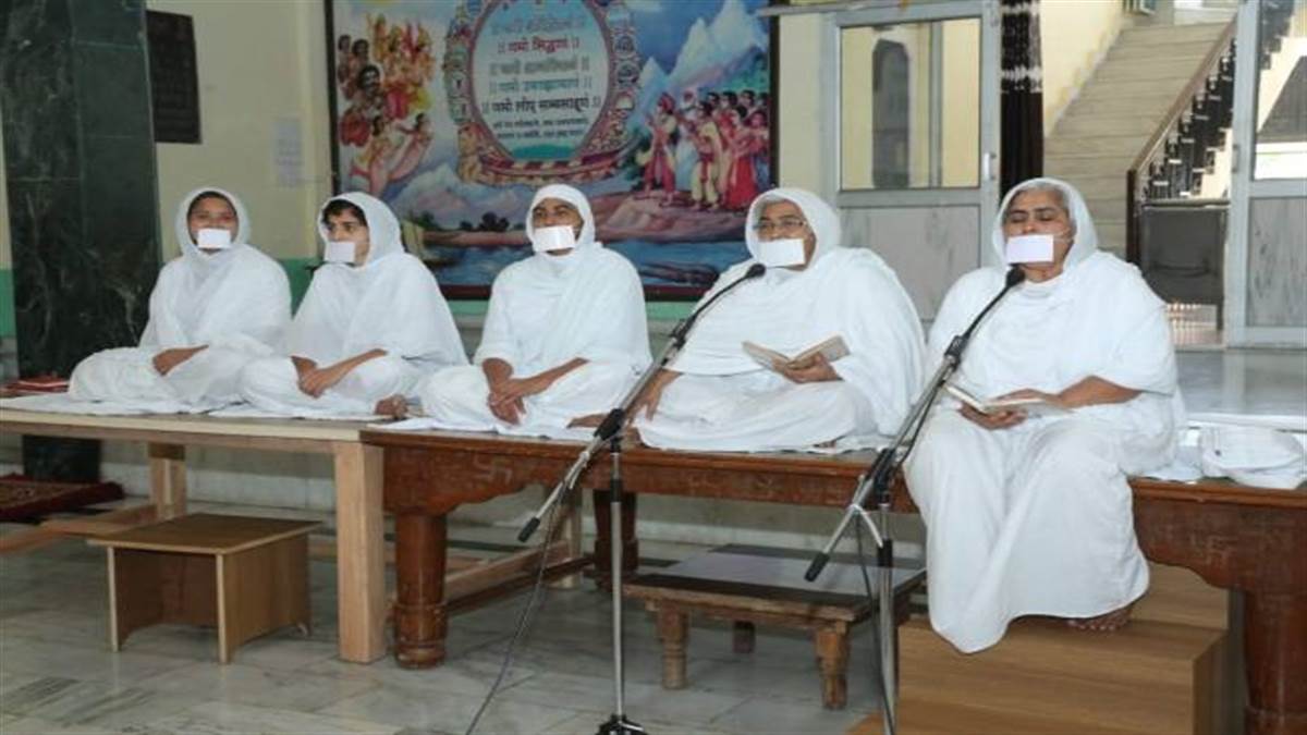 सहजता व सरलता की मूर्ति थे आचार्य सम्राट महासाध्वी - Discourses and ...